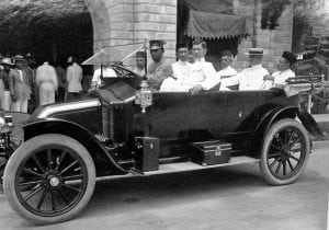 Filipinos Used To Drive “Right-Hand-Drive” Cars - FilipiKnow